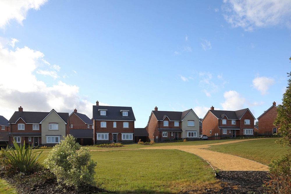 OWN NEW RATE REDUCER BUYING EVENT | Crest Nicholson