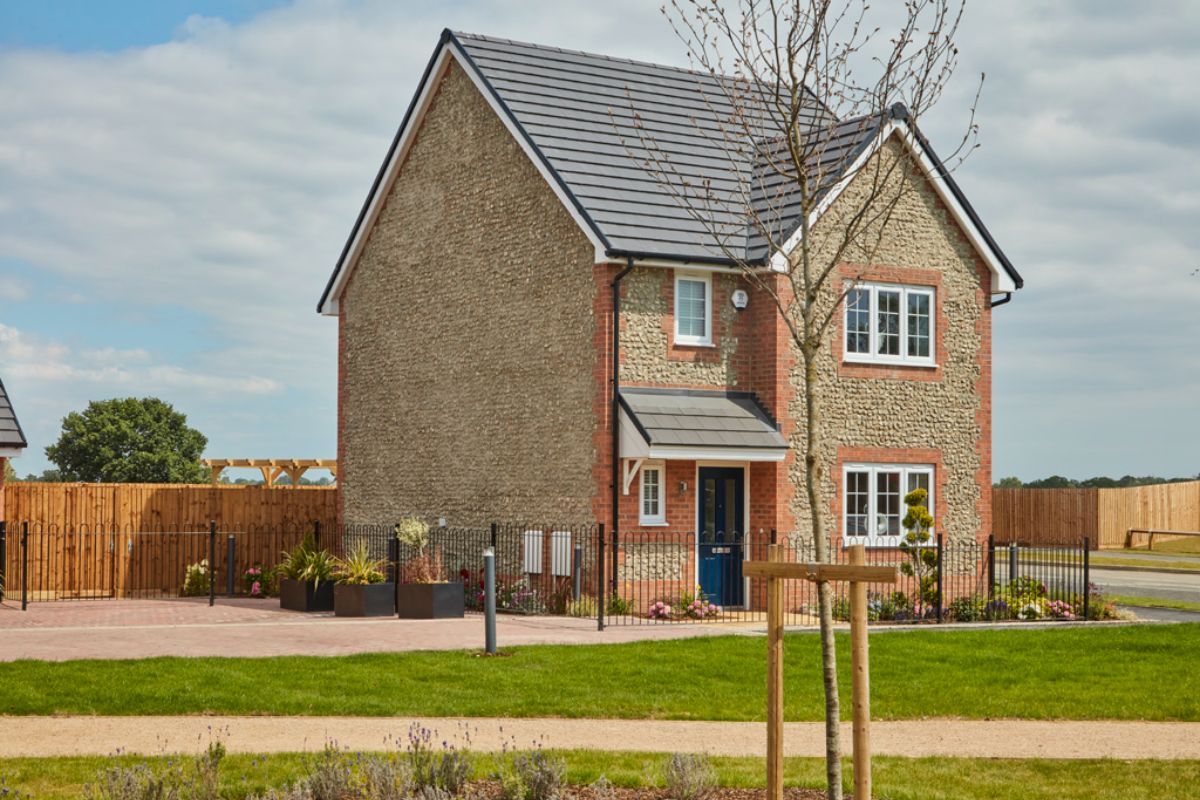 Home 120: The Seaton | Henley Gate | Crest Nicholson